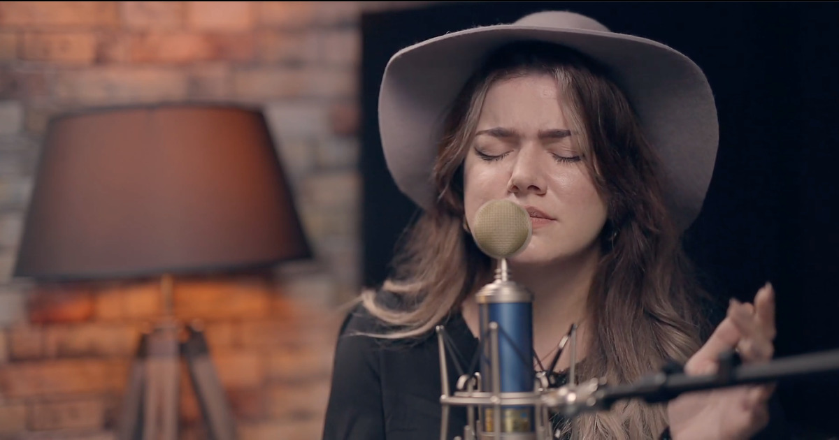 Tu es digne - Karine Desplanels feat Melissa Picard - EMCI Music - EMCI TV